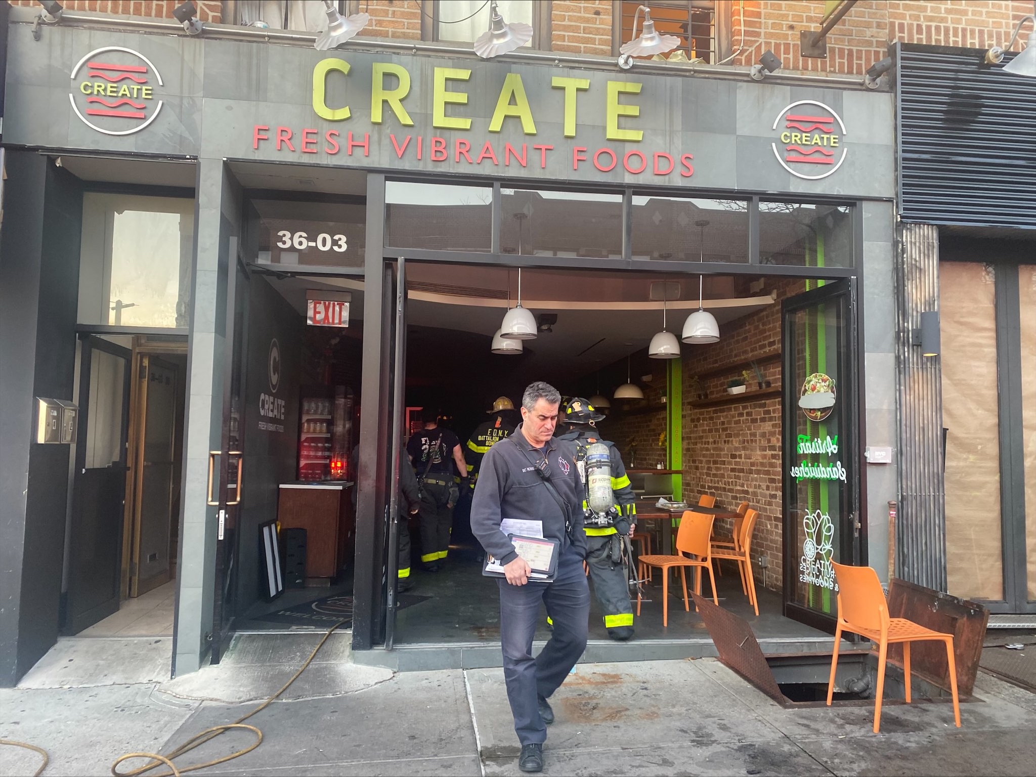 Πυρκαγιά στο εστιατόριο Create στην Αστόρια - «Εθνικός Κήρυκας»